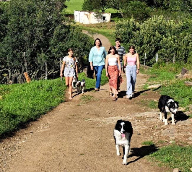 Stay At Glen Avon Farm - A Quintessential Farm Holiday - Contact - Glen ...